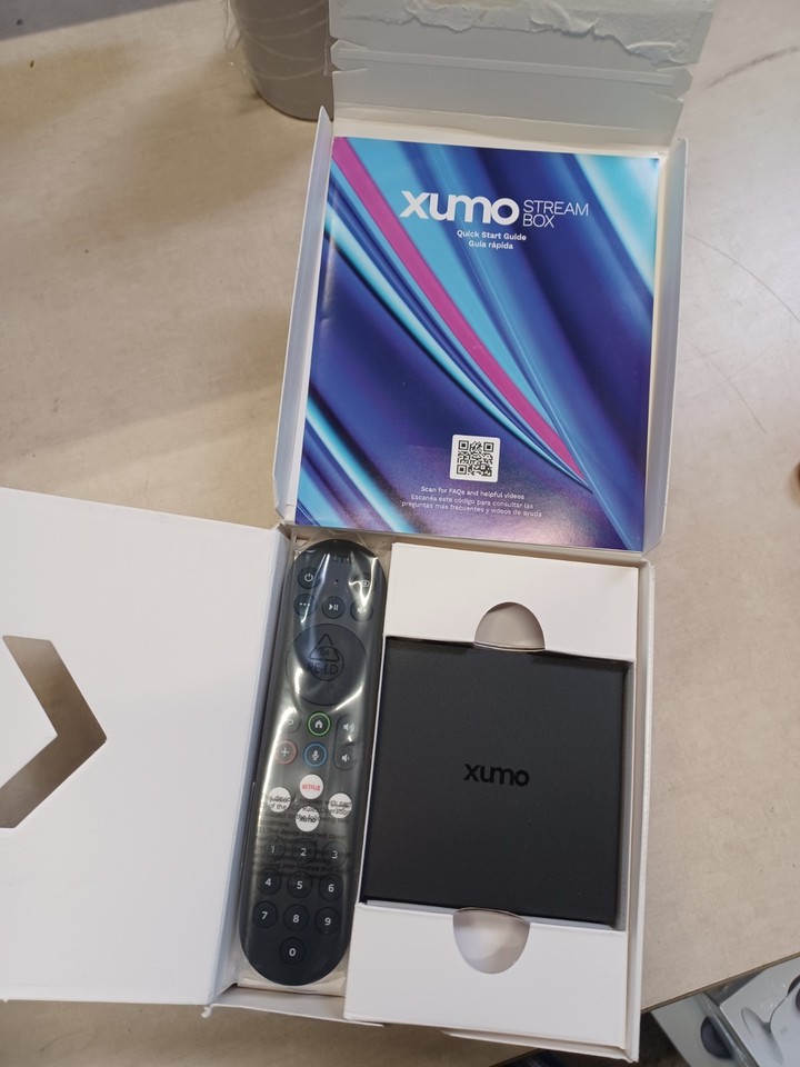 Xumo Stream Box 4K UHD Streaming Easy Setup Voice Search ESST11AEI | eBay