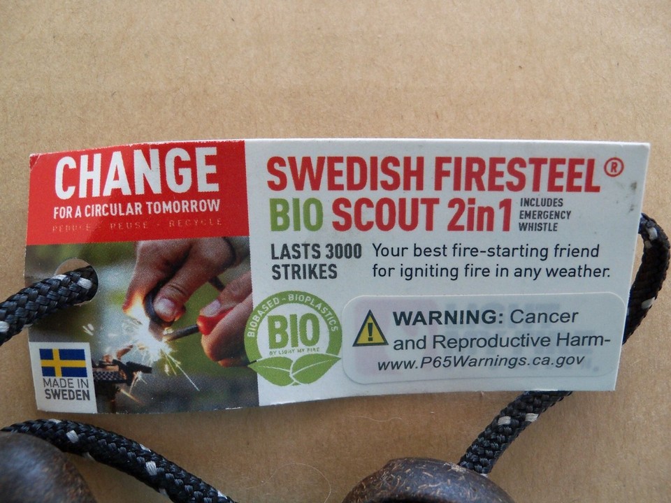 Light My Fire Swedish FireSteel Scout 2-in-1 - Fire Starter Flint Steel ...