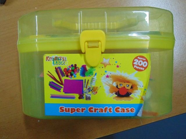 200 Piece Kreative Kids Craft Carry Case Art Set Christmas Toy for sale ...