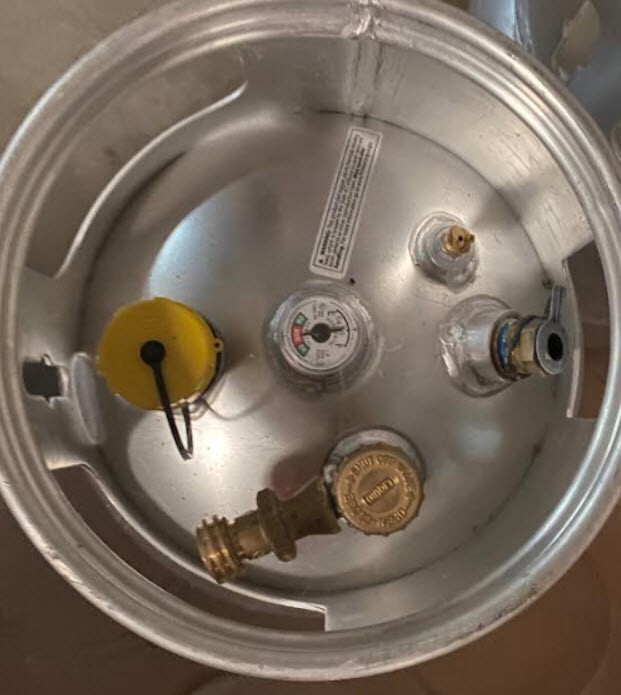 Forklift Liquid Propane Tank Cylinder 33.5lb LPG 8 Gallon Lightweight ...