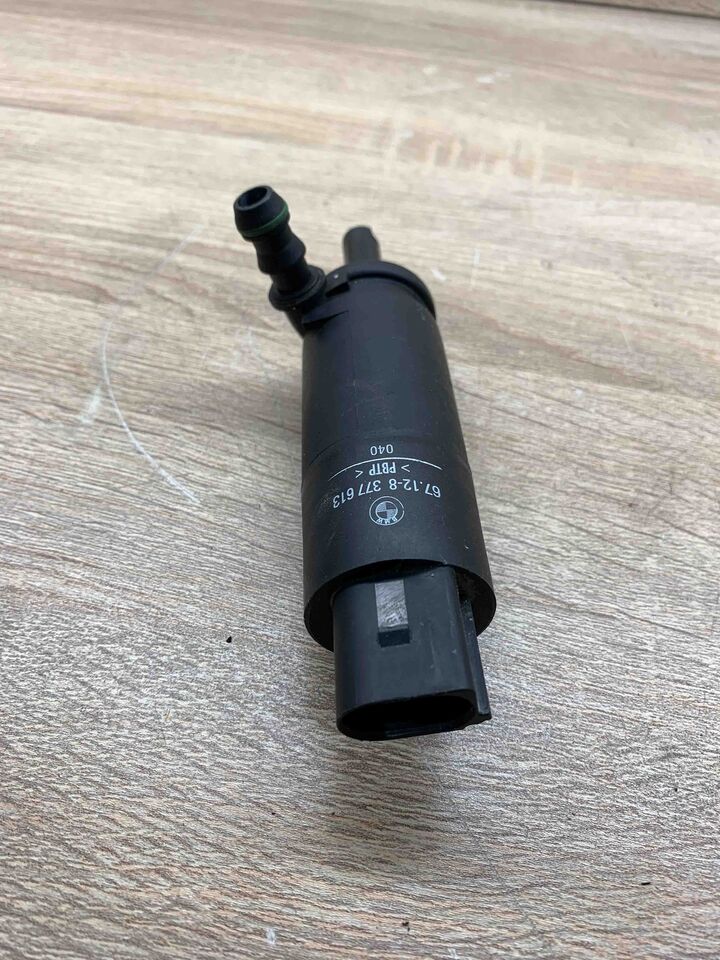 BMW 7 Serie E38 E39 8377613 Unit Parabrezza Faro Pompa Lavavetri ...