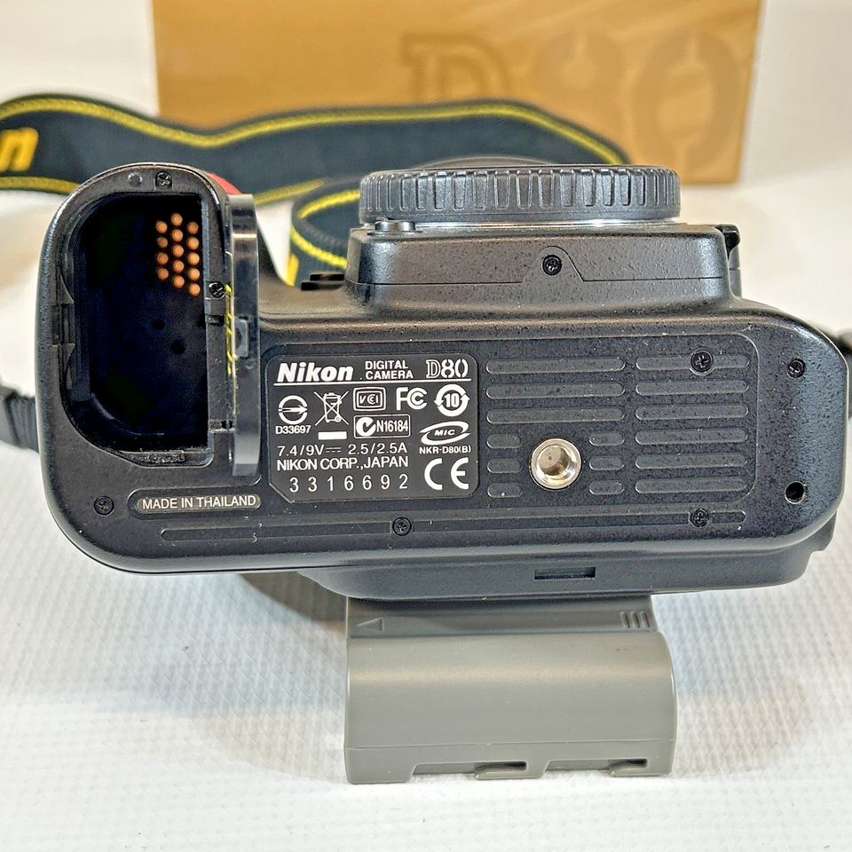 Nikon D80 Digital SLR Camera Body - Tested w/ 2 Batteries & 2 Chargers ...