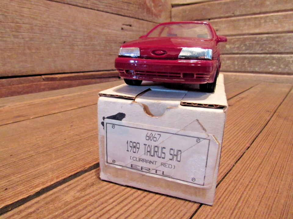 Vintage 1989 AMT FORD TAURUS SHO CURRANT RED DEALER PROMOTIONAL CAR-MIB ...