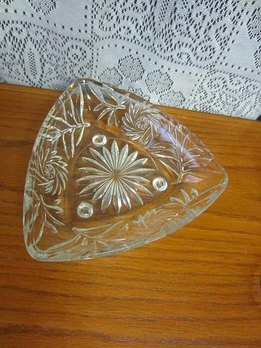Vtg -Triangle Shaped -Clear Glass - Candy Trinket Dish Bowl - Embossed ...
