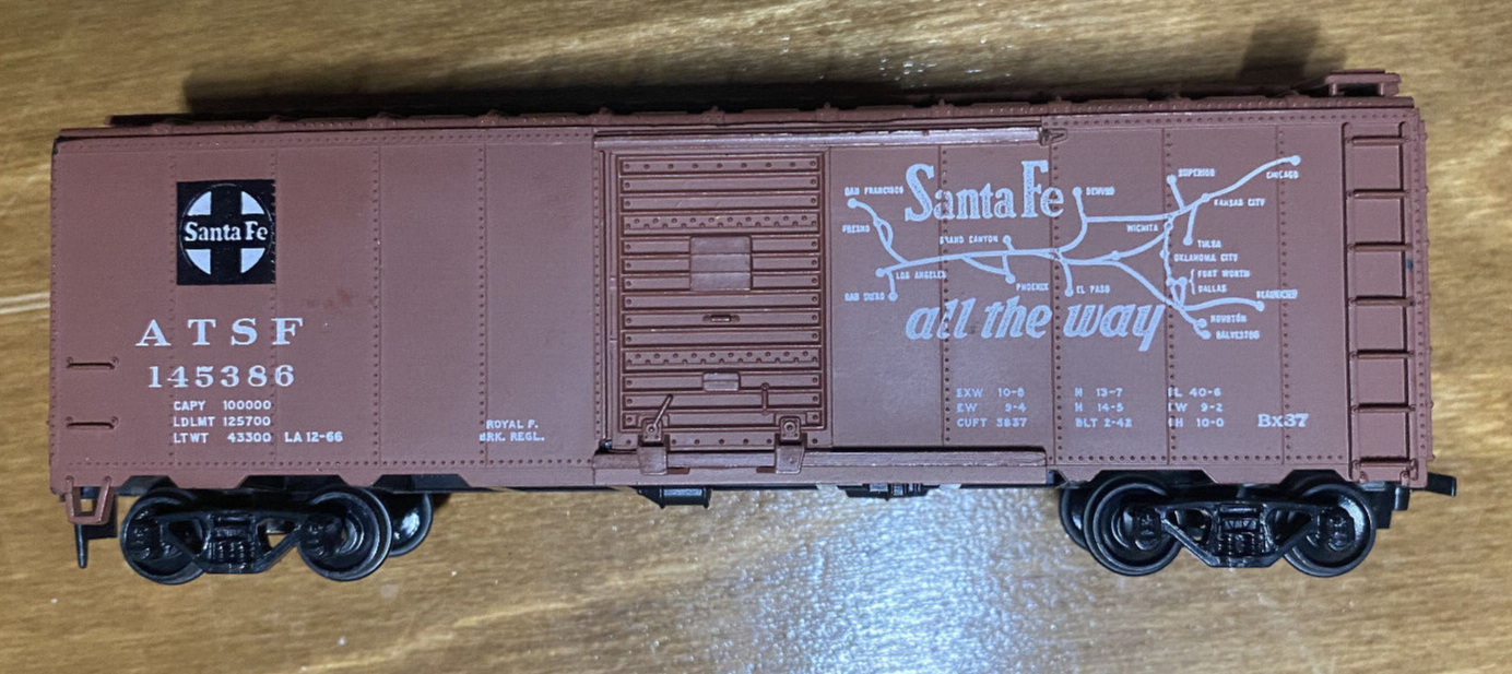 Athearn HO Scale 40' ATSF 145386 Scout Box Car Kit #5015 | eBay