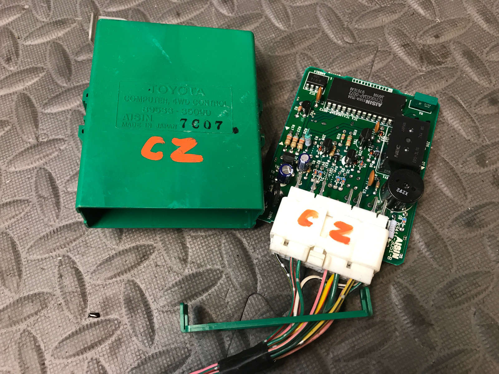 96-98 Toyota 4Runner Transfer Case Control Module tccm 3.4L V6 4WD ...