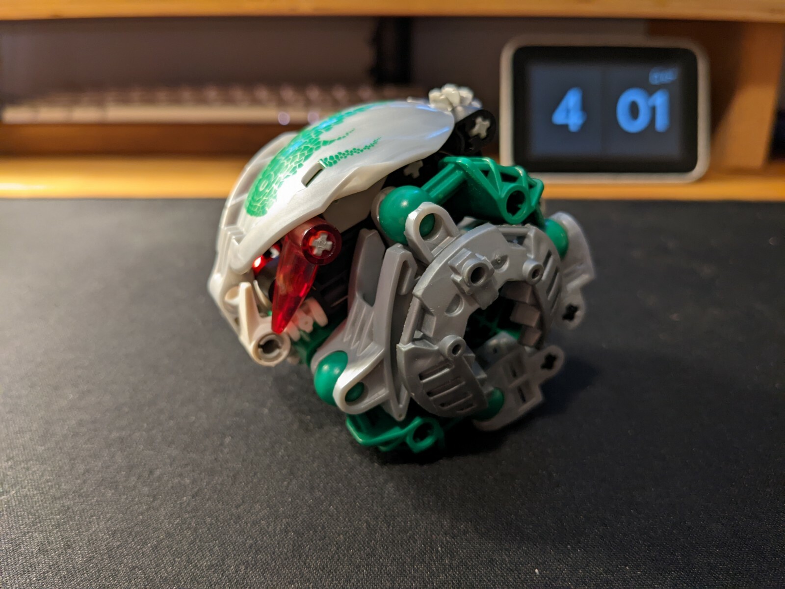 Lego Bionicle Bohrok Kal Lehvak Kal (8576) - 100% complete with ...