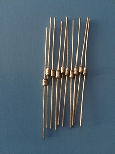 10x 1N4748A MOTOROLA ZENER DIODE 22V 1W DO41 10/units | eBay