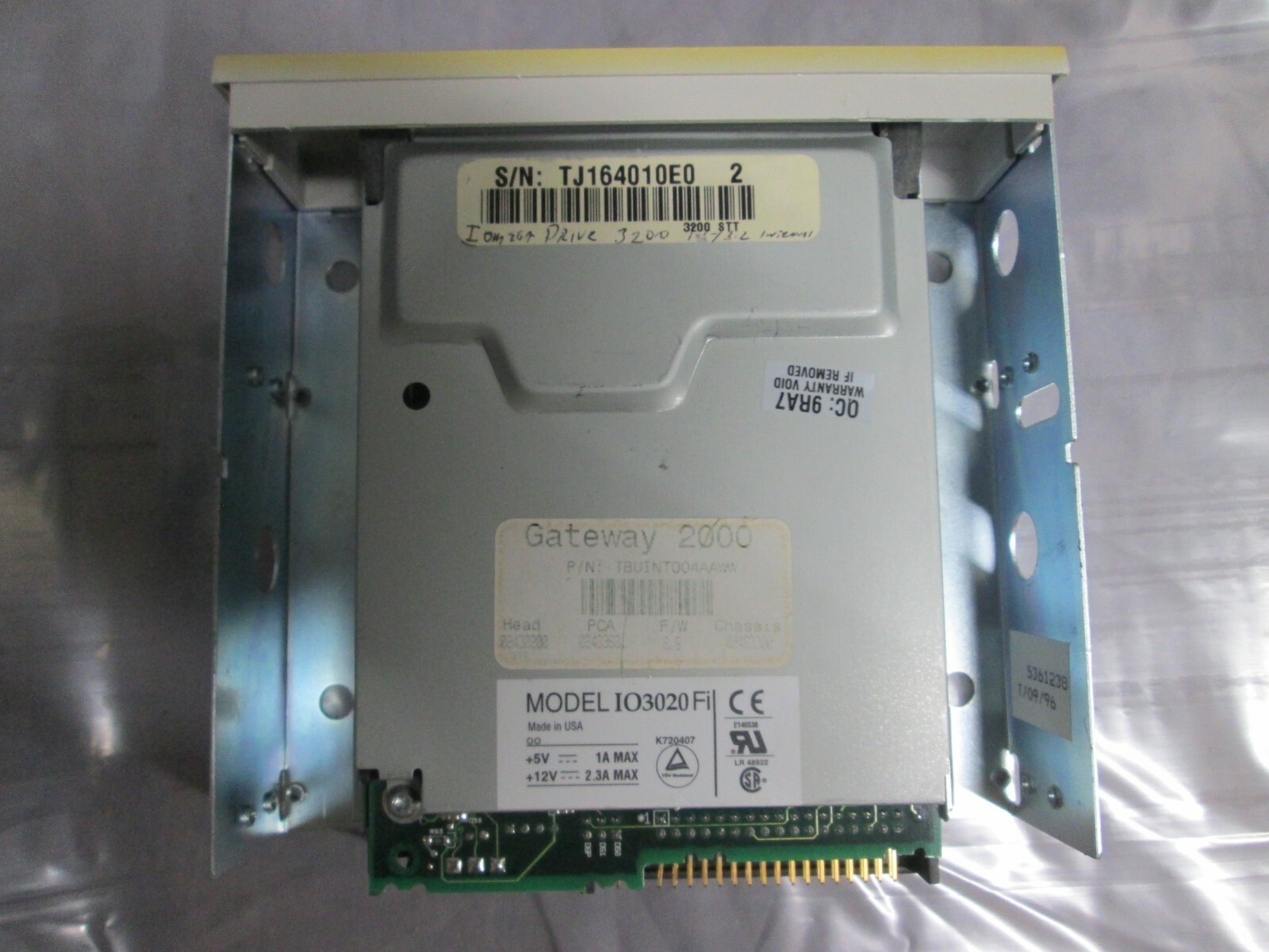 Iomega Ditto 3200 IO3020Fi Internal Tape Drive w/34-Pin Floppy ...