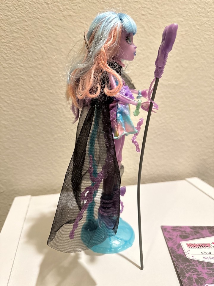 Original 2014 Monster High HAUNTED Student Spirits River Styxx Doll | eBay