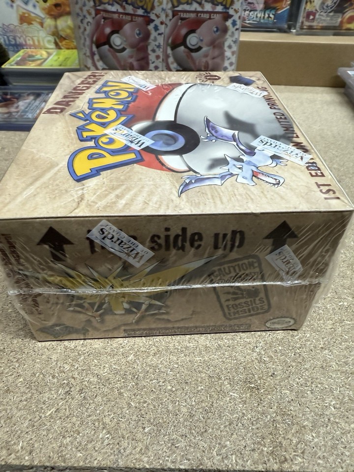 1999 Pokemon 1st Edition Fossil Booster Box Sealed Dragonite Gengar ...