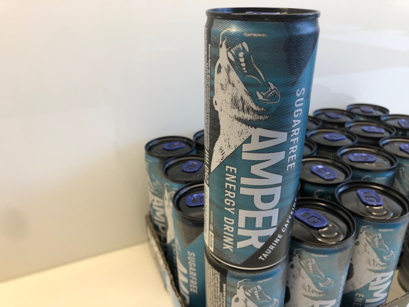 AMPER Energy drink Original Sugarfree aus Polen 24 x Dosen á 250ml ...