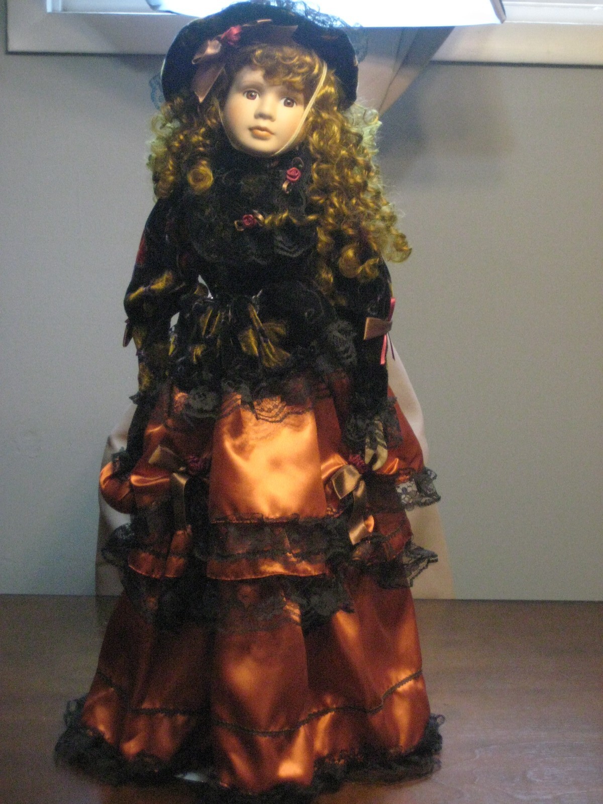 Collectible Vintage Porcelain dolls. 35+years Old. Excellent condition ...