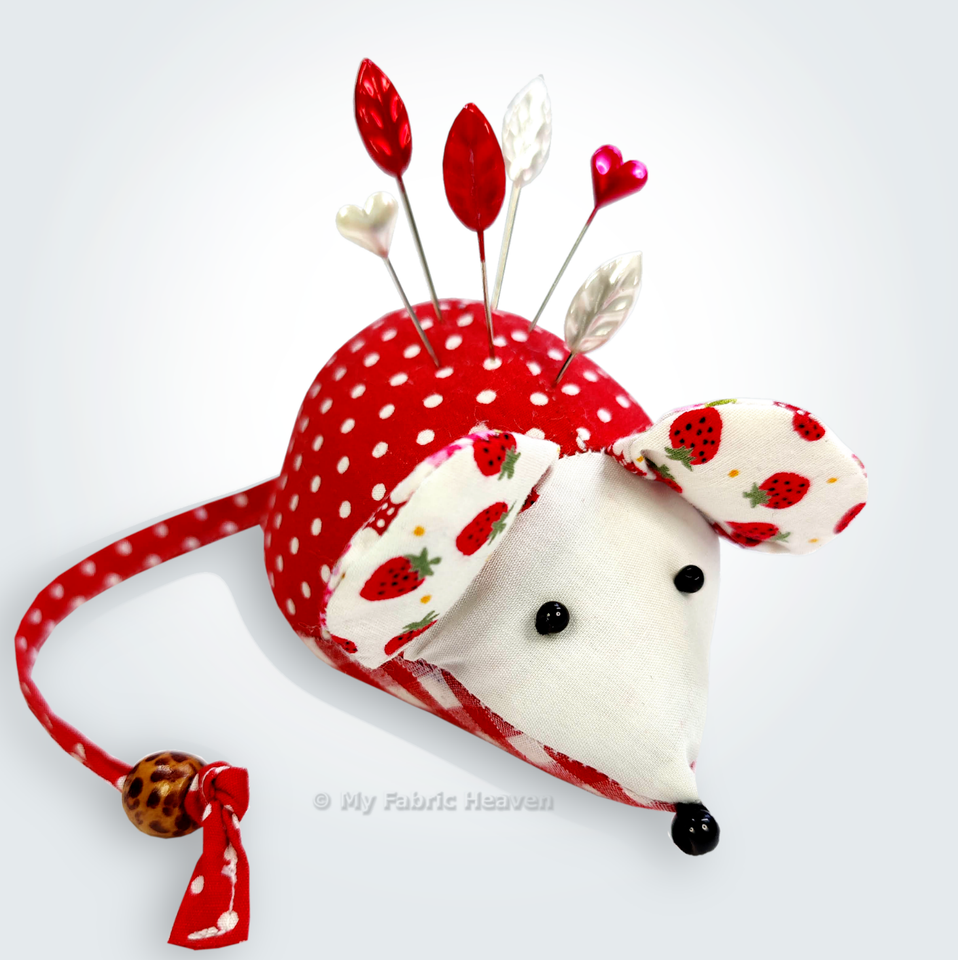 Mouse Pincushion EASY Cute Sewing PATTERN Photo-Tutorial by My Fabric ...