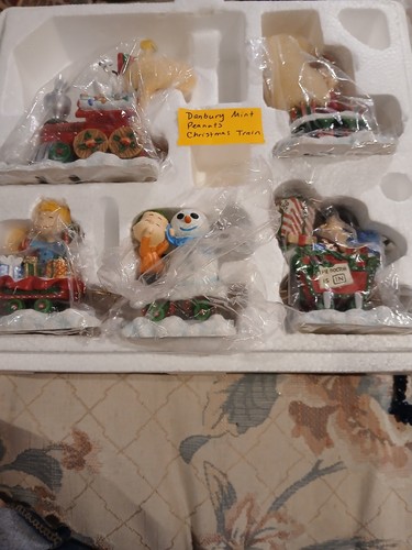 Snoopy Peanuts Merry Christmas Charlie Brown Train Danbury Mint 5 Piece ...
