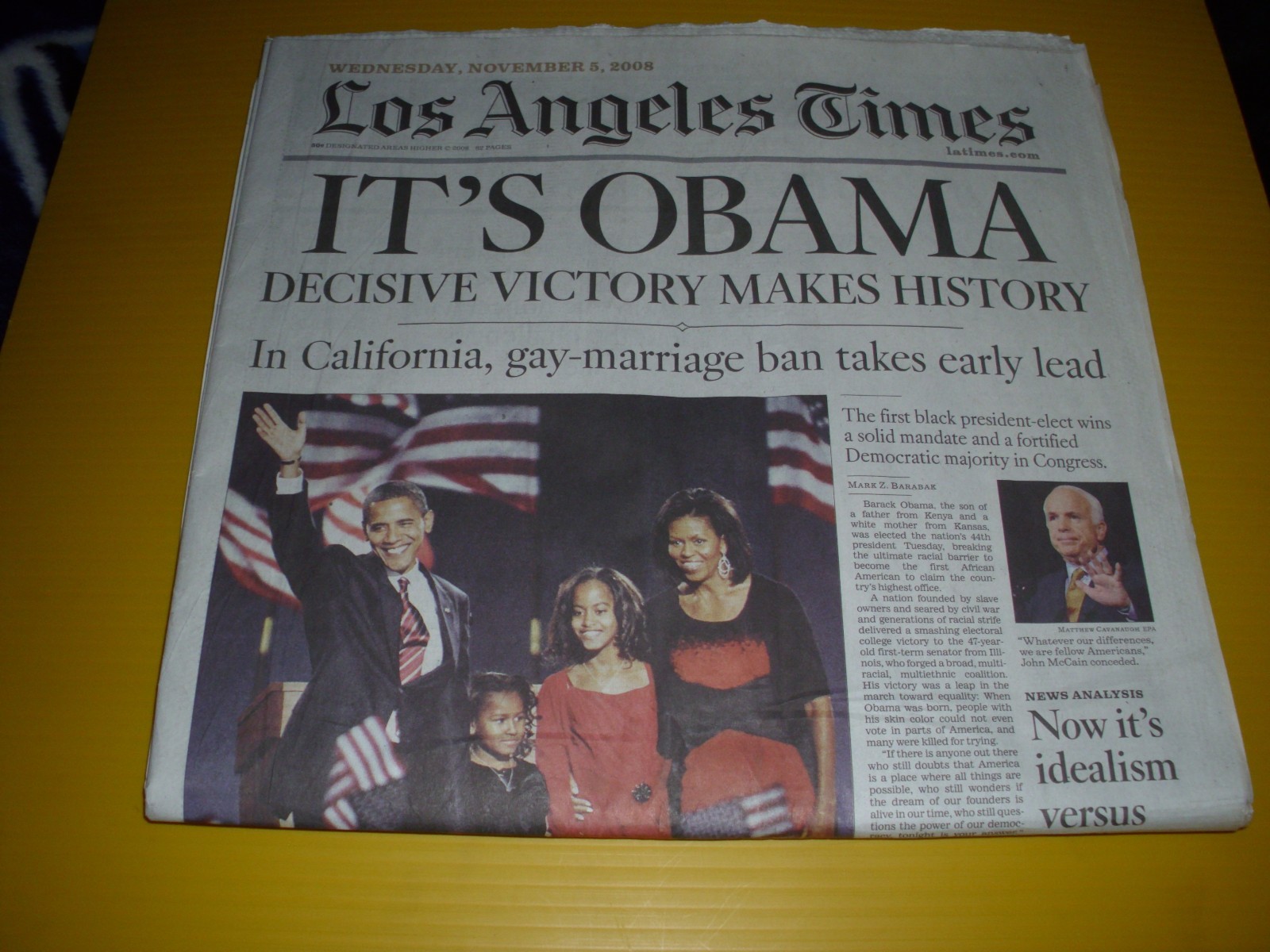 THE LOS ANGELES TIMES November 5 2008 Newspaper- OBAMA MAKES HISTORY ...