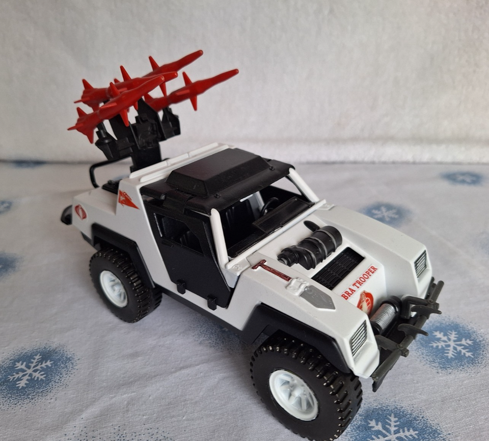 Custom painted Gi Joe Cobra SNOW Stinger Vamp | eBay