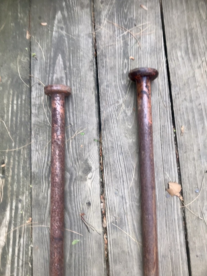 2 Vintage 31” Iron Tent Stakes Spikes Horseshoe Stake Line-Up Pin Pry ...