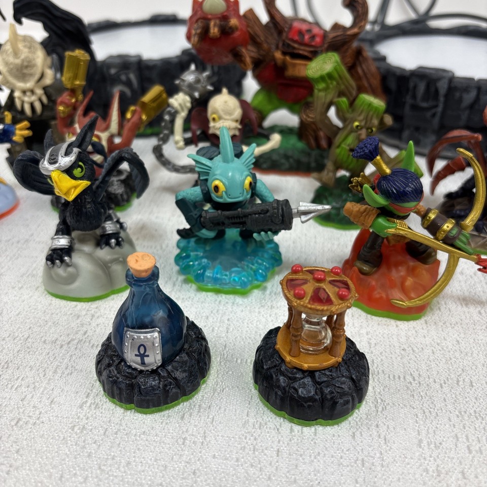 Skylanders Lot Bundle Game Figures 14 Figures With Portals | eBay
