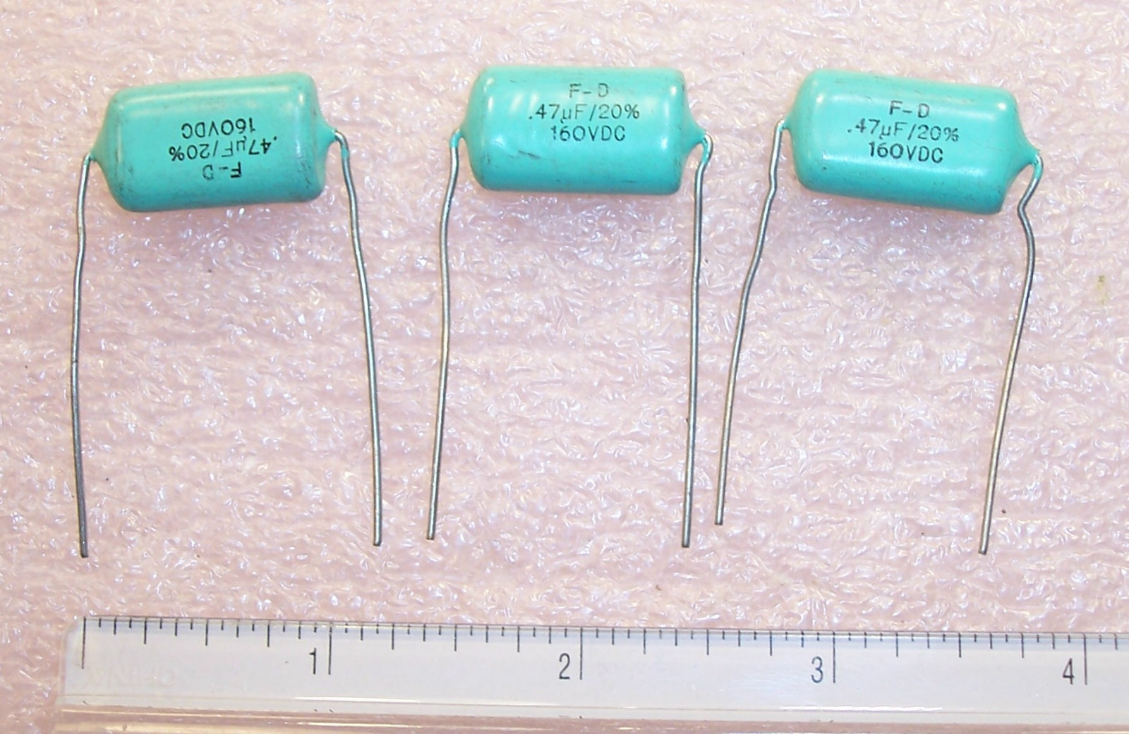 QTY (10) .47uf 160V 20% RADIAL EPOXY POLYESTER FILM CAPACITORS 474M160 ...