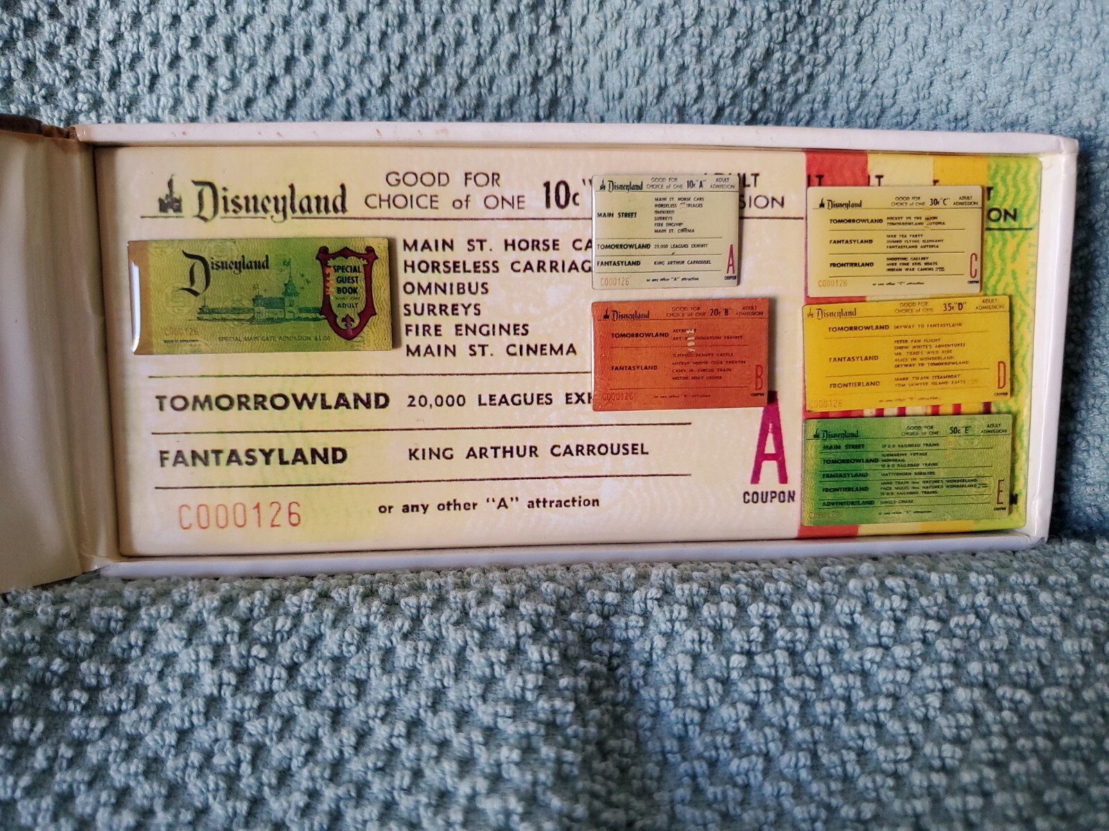 Disneyland Special Guest Book Main Gate Adult Admission Ticket 6 Pin ...