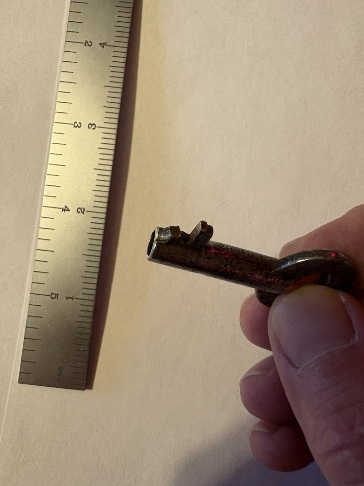 ANTIQUE P.O.D POST OFFICE DEPARTMENT PADLOCK USPS TRUCKS POD KEY-Broken ...