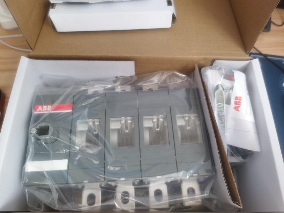 1PCS NEW ABB OT400E04P 1SCA022719R1810 SWITCH DISCONNECTOR 4P 400A ...