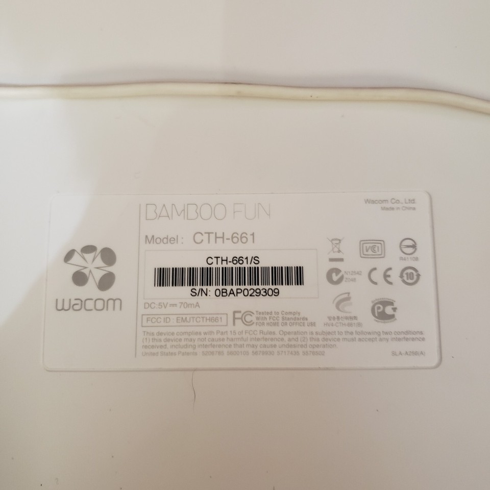 Wacom Bamboo Fun Graphics Drawing Tablet CTH-661 Silver w/ Stylus Pen ...