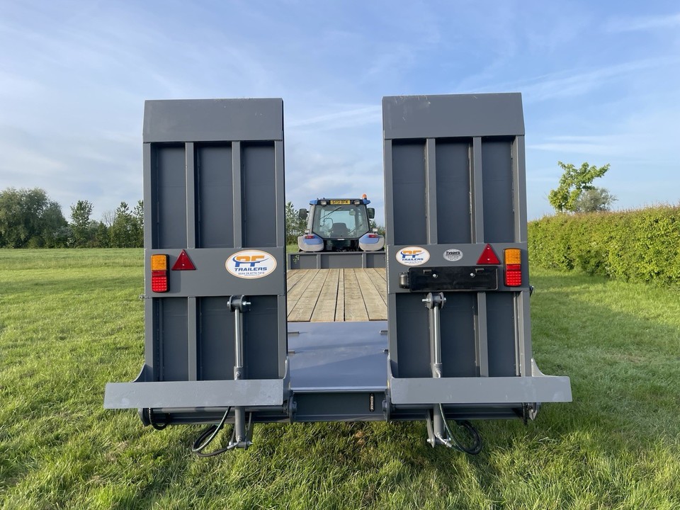 Low Loader Tractor Trailer P F Trailers ☎️07711 285948☎️ New Year 2025 ...