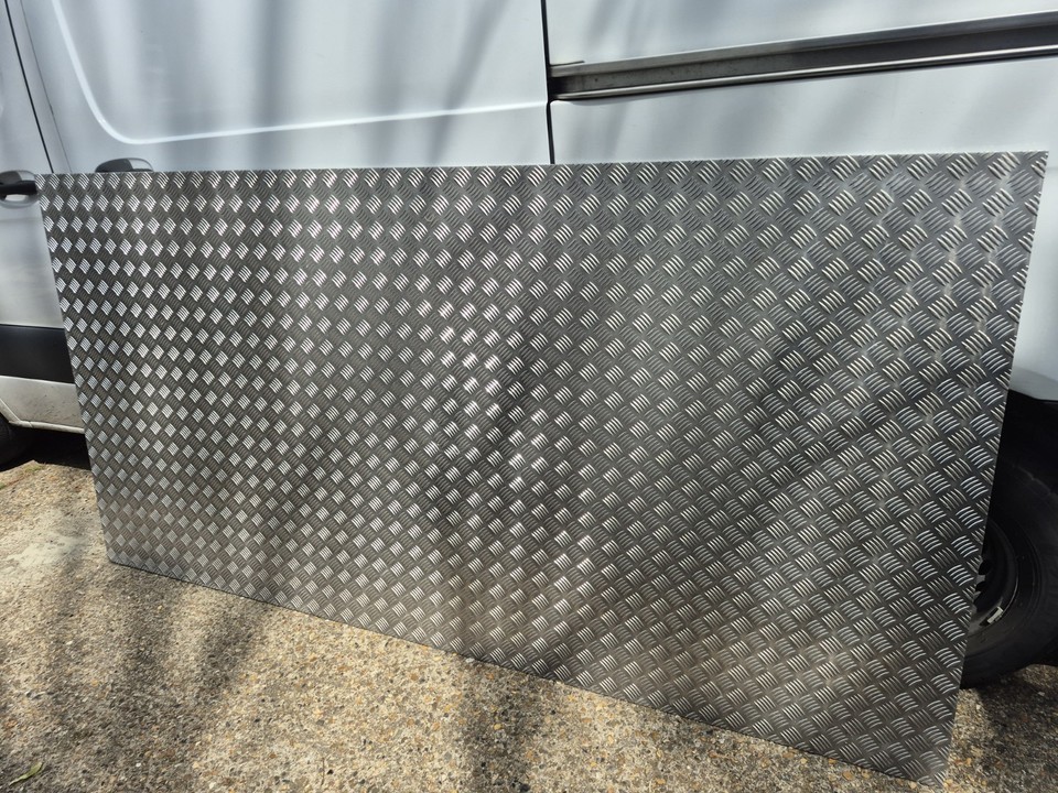 3mm Aluminium Chequer Plate 8x4 2500x1250mm Checker Chequered 5Bar ...