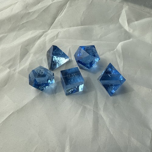 Vintage Gamescience Dice - 5 Dice Set - Light Blue Gem Uninked ...