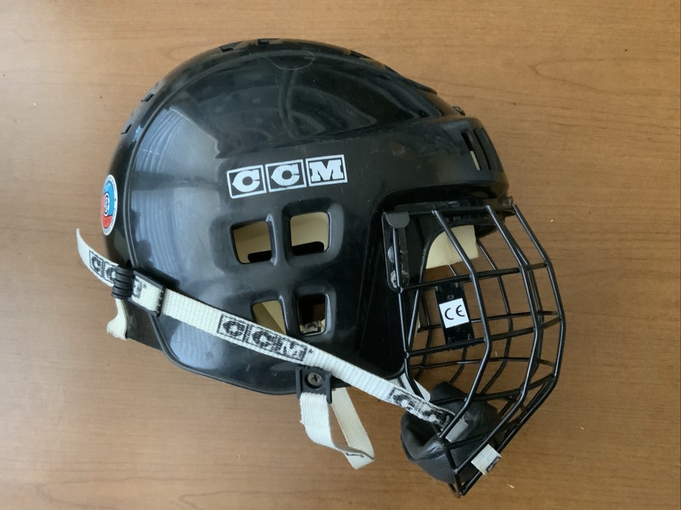 CCM Hockey Helmet W/ Z Leader Face Mask M-FM10 Z262-2-M90 Type 1 SR ...