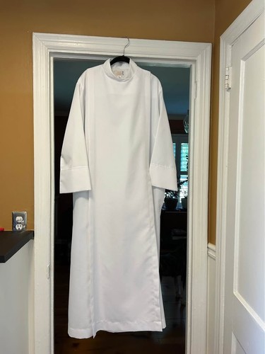 Gaspard Women’s Clergy/Choir Alb/Robe Wrap Around Style White Ladies ...