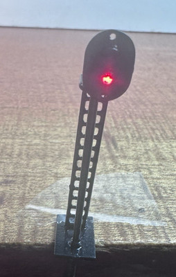 HO Scale Five-Pack of LED Lighted 2-Color Signals w/ Resistors Already ...