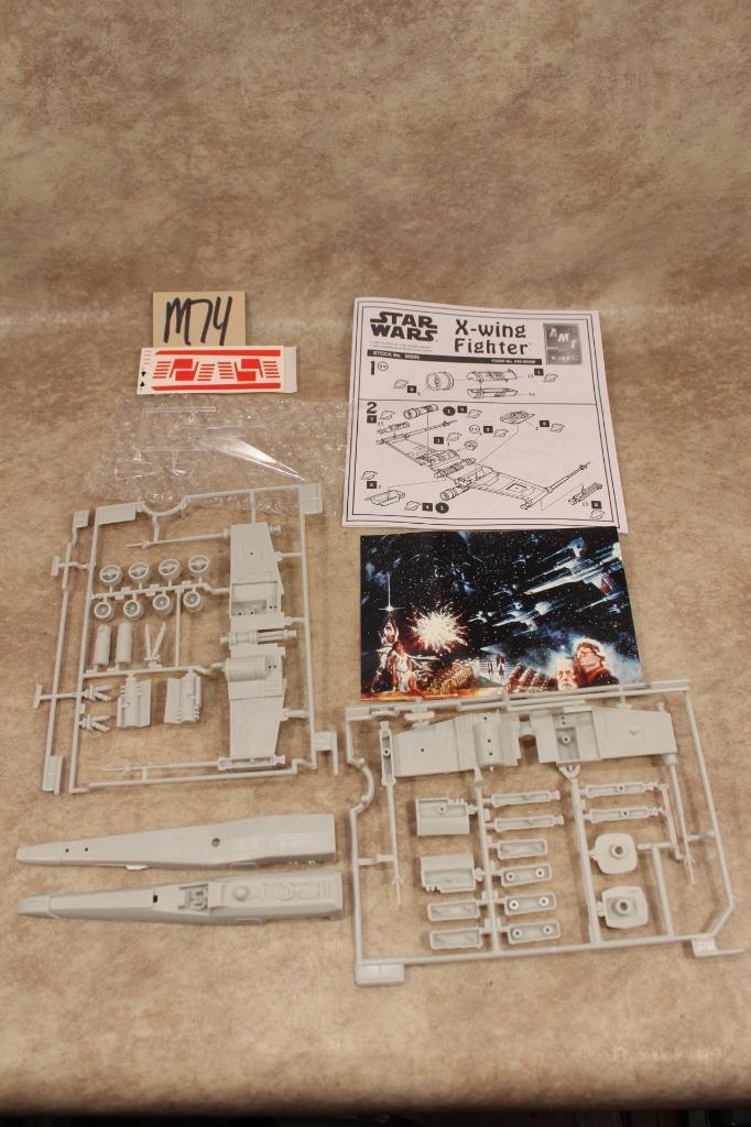 M74 VINTAGE 2005 AMT ERTL Star Wars X-WING FIGHTER Snapfast Model Kit ...