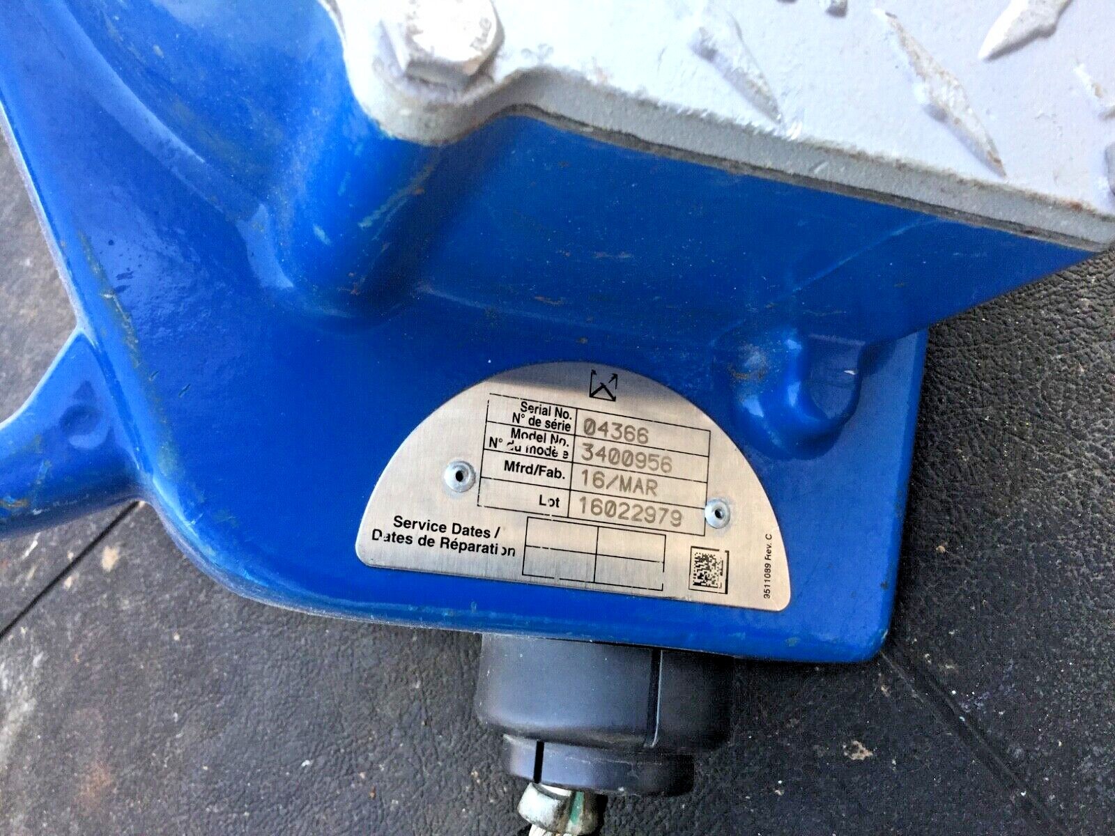 DBI-SALA Sealed Block 15 metres/ 50 feet Self-Retracting Lifeline ...