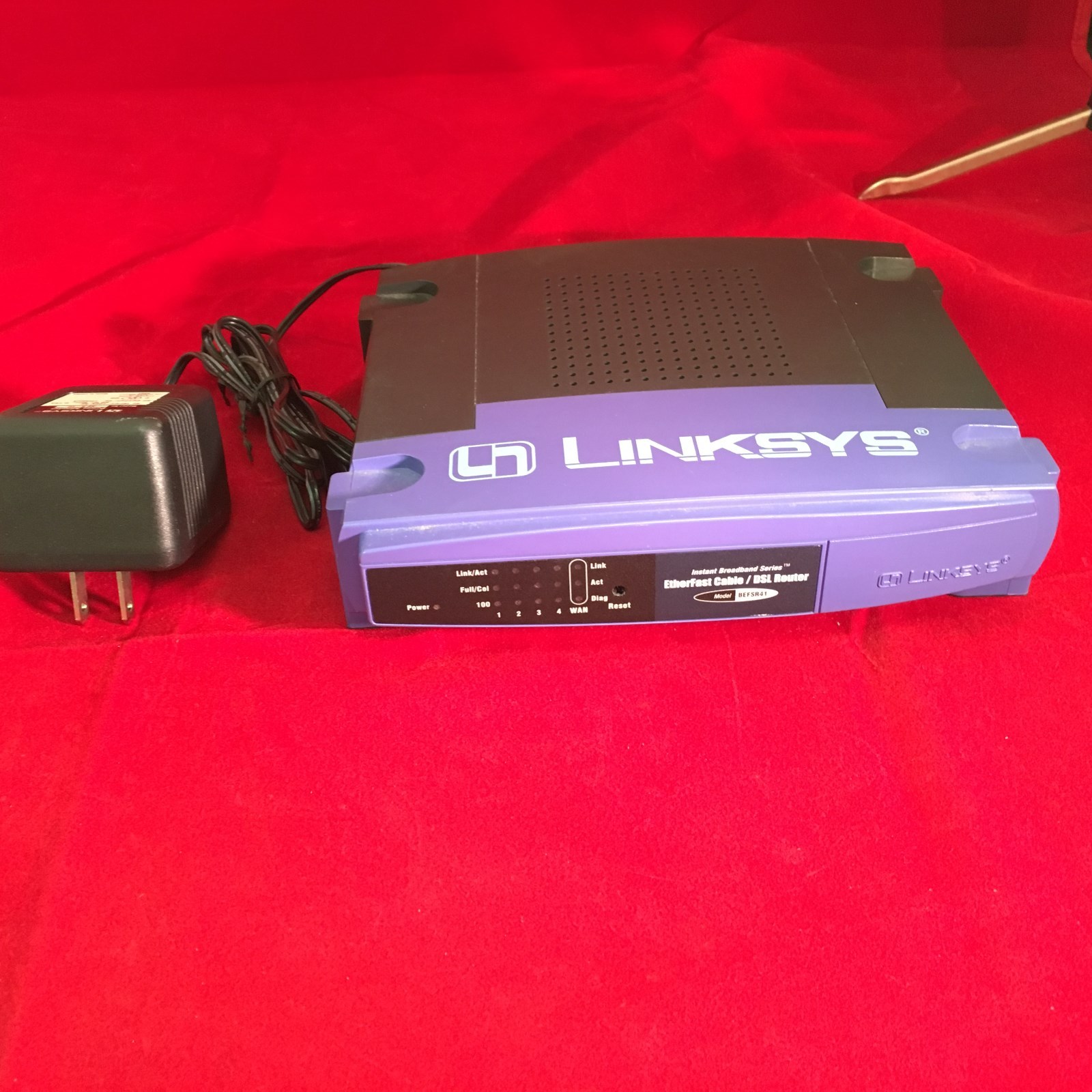 Linksys EtherFast Cable DSL Router 4-Port Switch 10/100 Mbps BEFSR41 ...