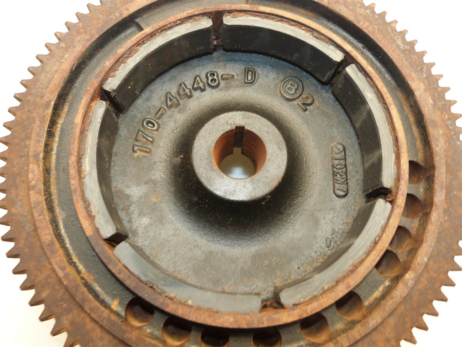 Cub Cadet 2145 2146 2140 Volano motore trattore Onan E140H-N 14 CV | eBay