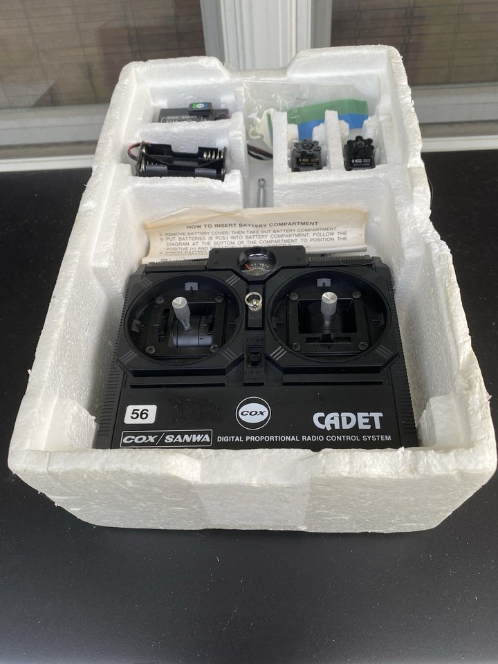 Vintage Cox/Sanwa Digital Transmitter Radio Control System W/Receiver 2 ...