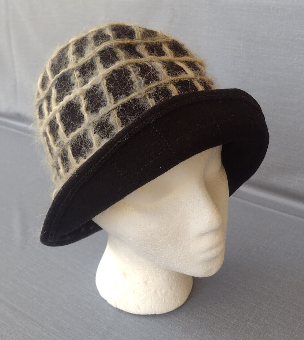 Henry Pollack NY Wool Cloche Hat Glenover Black With String Check ...