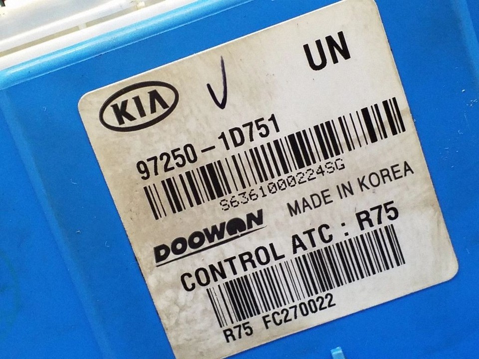 KIA Carens II 2007 Climate control unit module 972501D751 ARA271062 | eBay