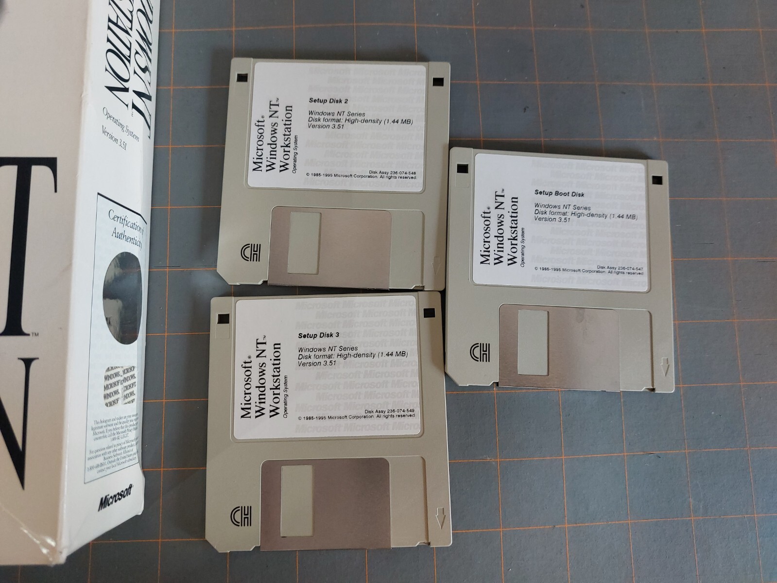 Microsoft Windows NT Workstation 3.51 with Floppy Disks Manuals and Big ...