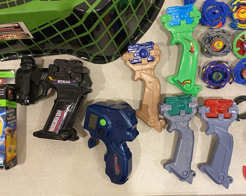 2000s HUGE BEYBLADE LOT VORTEX STADIUM TOPS LAUNCHERS PARTS + 2 SEALED ...