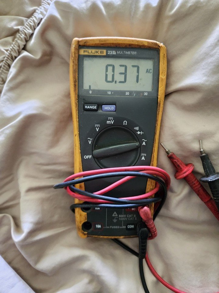 Fluke 23 III Digital Multimeter with Intergrated Voltage Detection | eBay