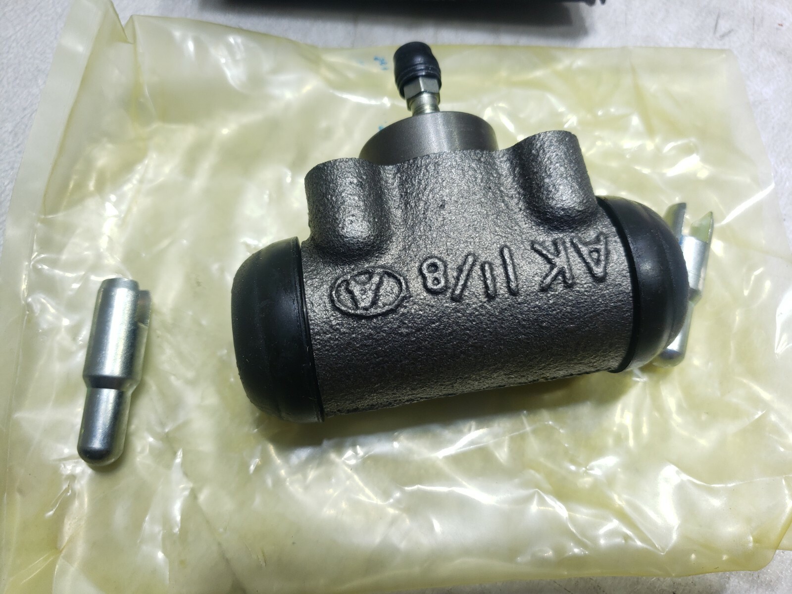 FORKLIFT WHEEL CYLINDER FOR CAT MITSUBISHI - 91946-00801 OEM | eBay