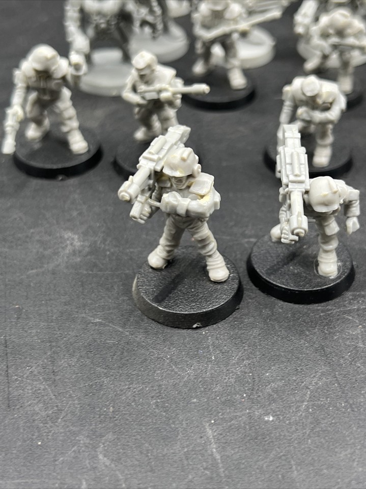 LOT Of 24 WARHAMMER 40K - Not Painted Figures Mixed Mini Figured | eBay