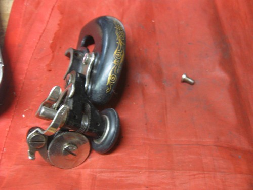 Singer Sewing Machine 99 99K Large Bobbin Winder & Belt Guard New Tire ...