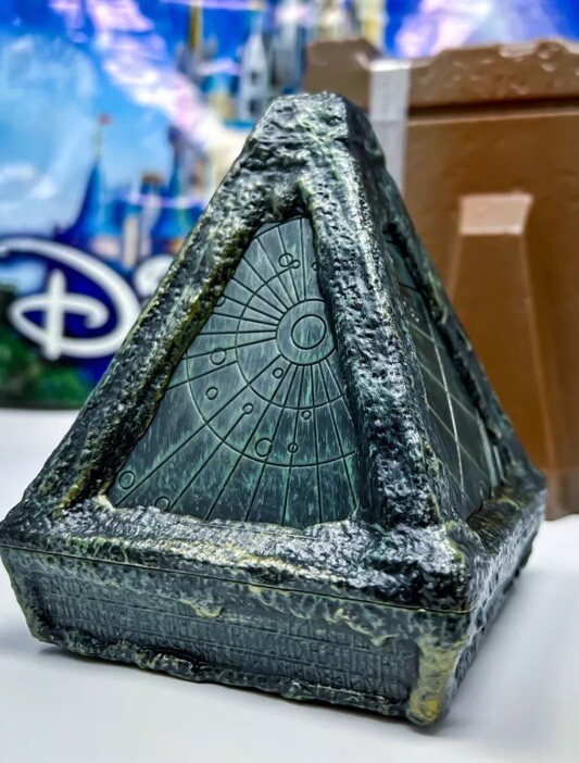 Disney Parks Galaxy’s Edge Sith Wayfinder Black & White Star Wars ...