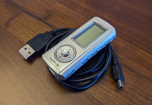 SanDisk Sansa SDMX1 1024R v2 (1.0 GB) MP3 Player Silver, w/battery and ...