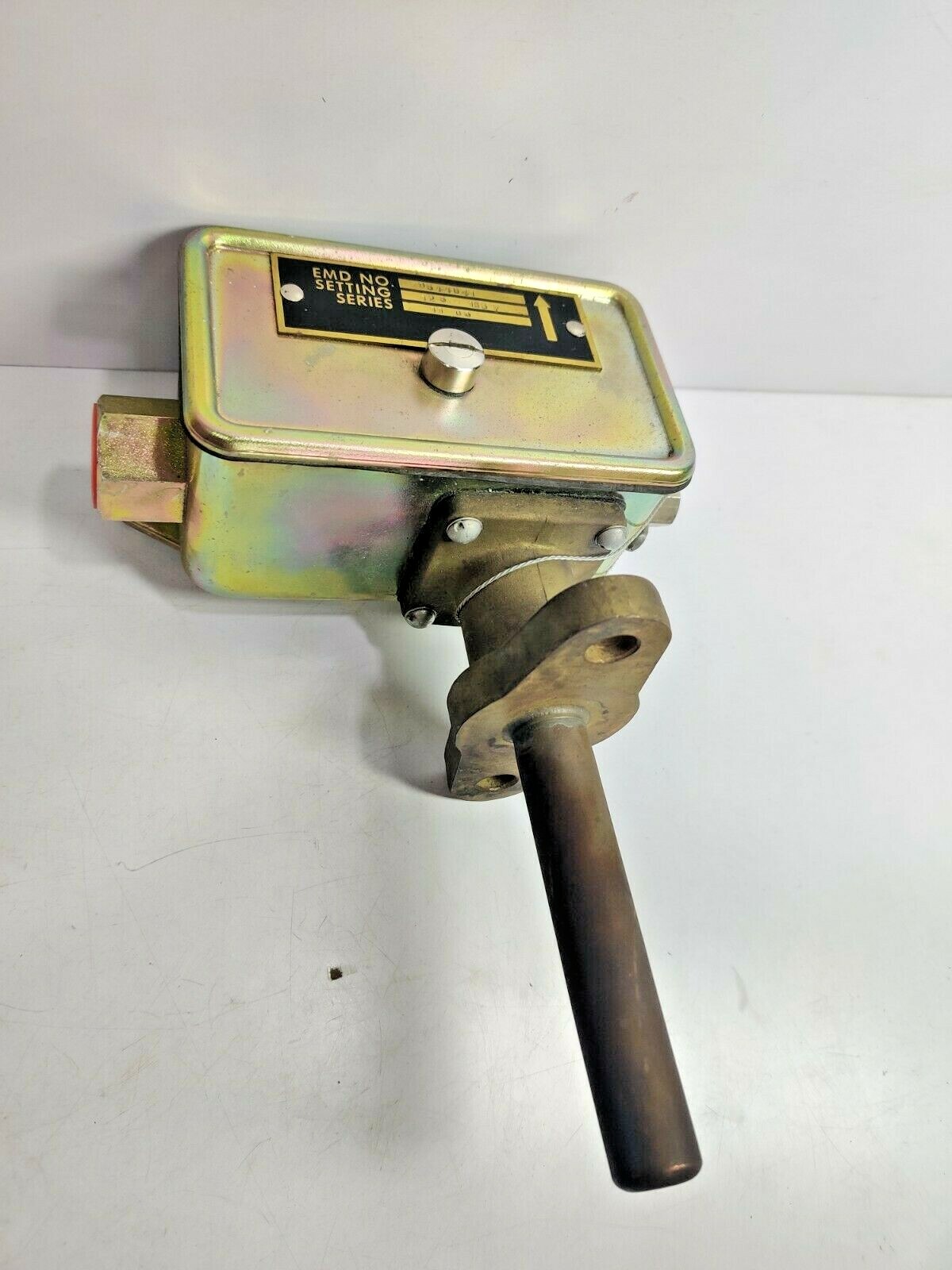 EMD Temperature Switch 9544841 - Range 125-155F | eBay